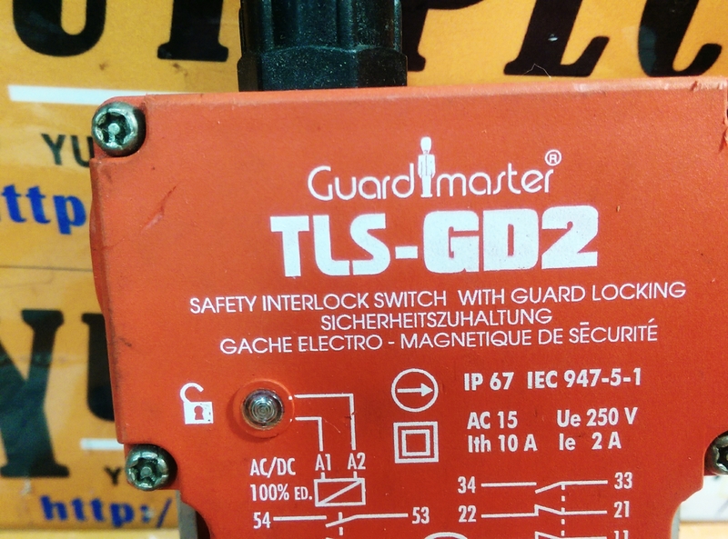 ALLEN-BRADLEY TLS-GD2 GUARD LOCKING SWITCHES - PLC DCS SERVO Control MOTOR POWER SUPPLY IPC ROBOT